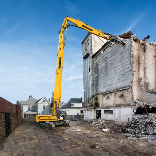 Demolition High Reach Excavators 18m to 30m - SJH-All Plant